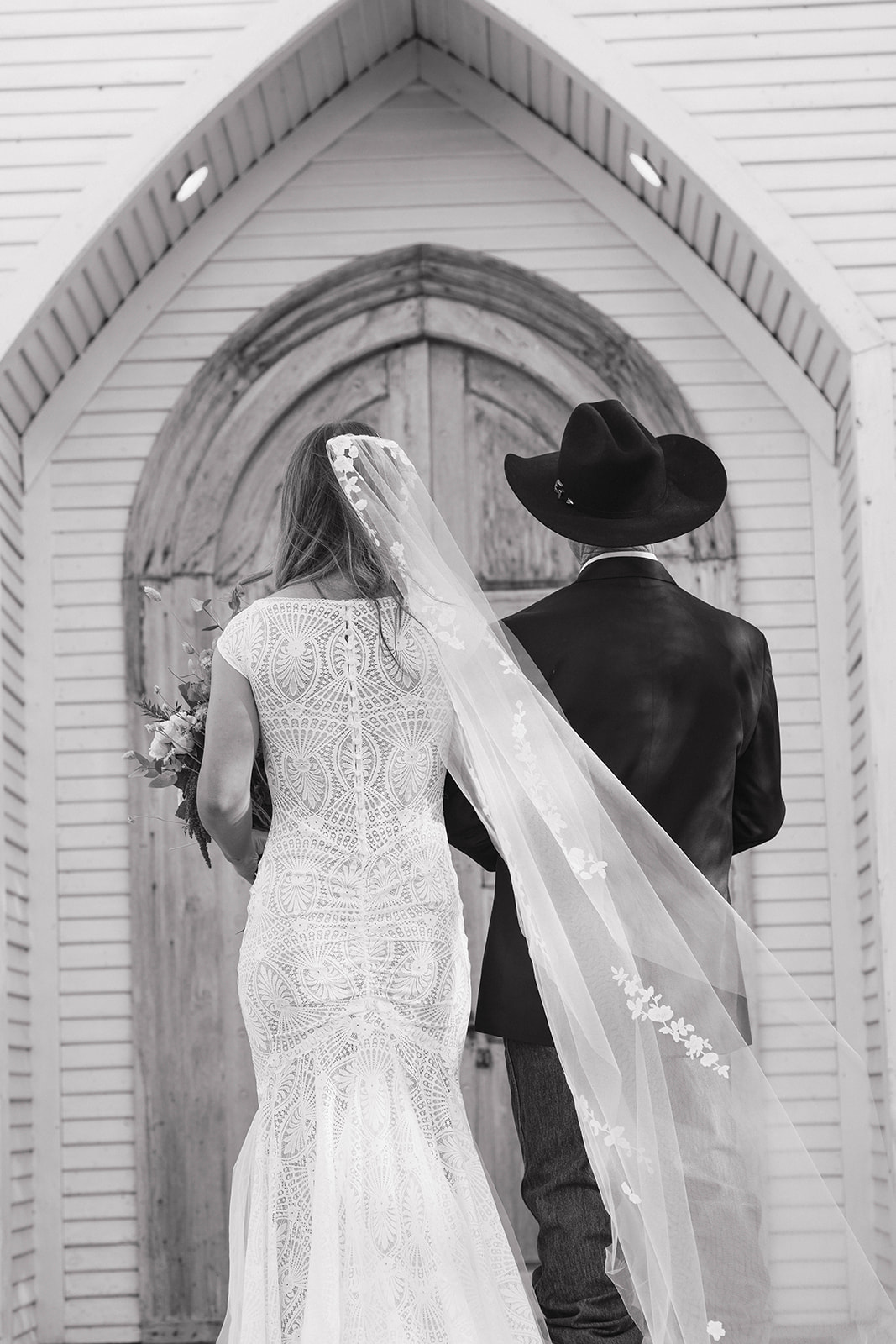 Classy Western Wedding at The Brooks at Weatherford