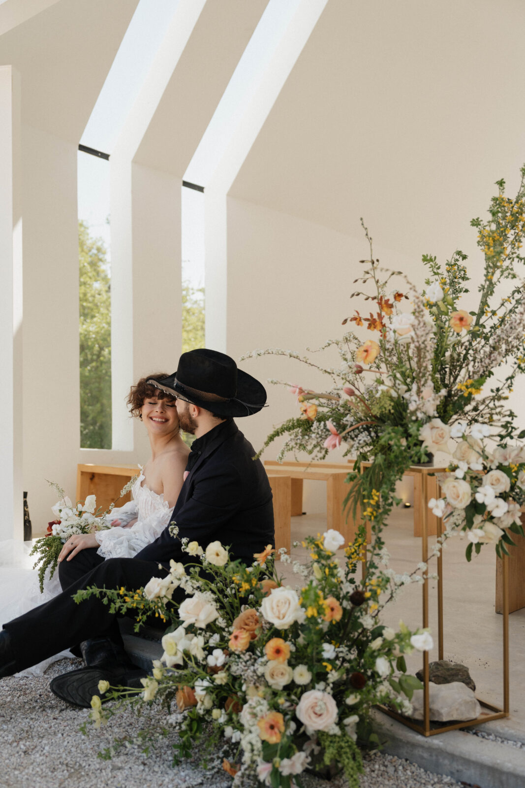 Love in Every Detail: The Enchanting World of Micro Weddings ...